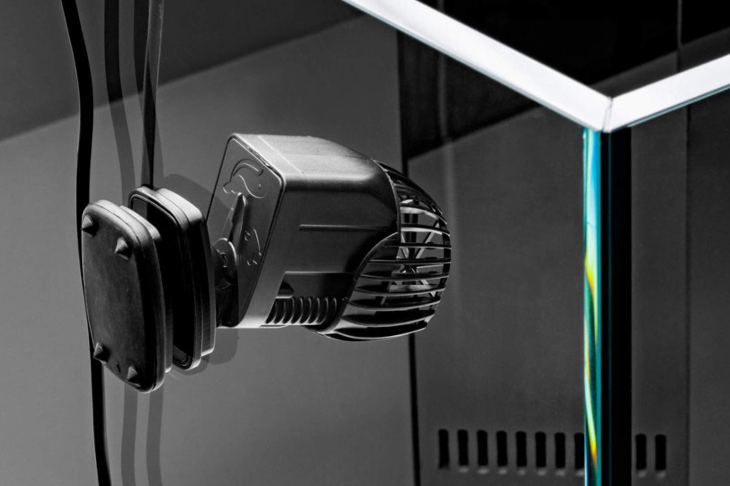 Aquarium Wavemakers | Glass Aqua